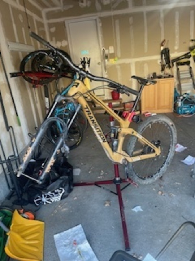 Stolen 2021 Transition Bikes Sentinel XT