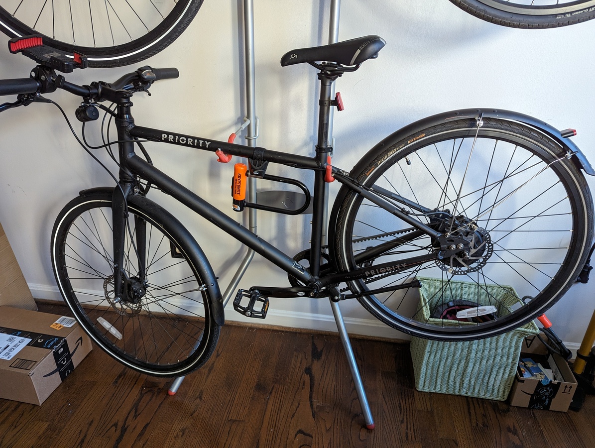2020 Priority Bicycles Continuum Onyx