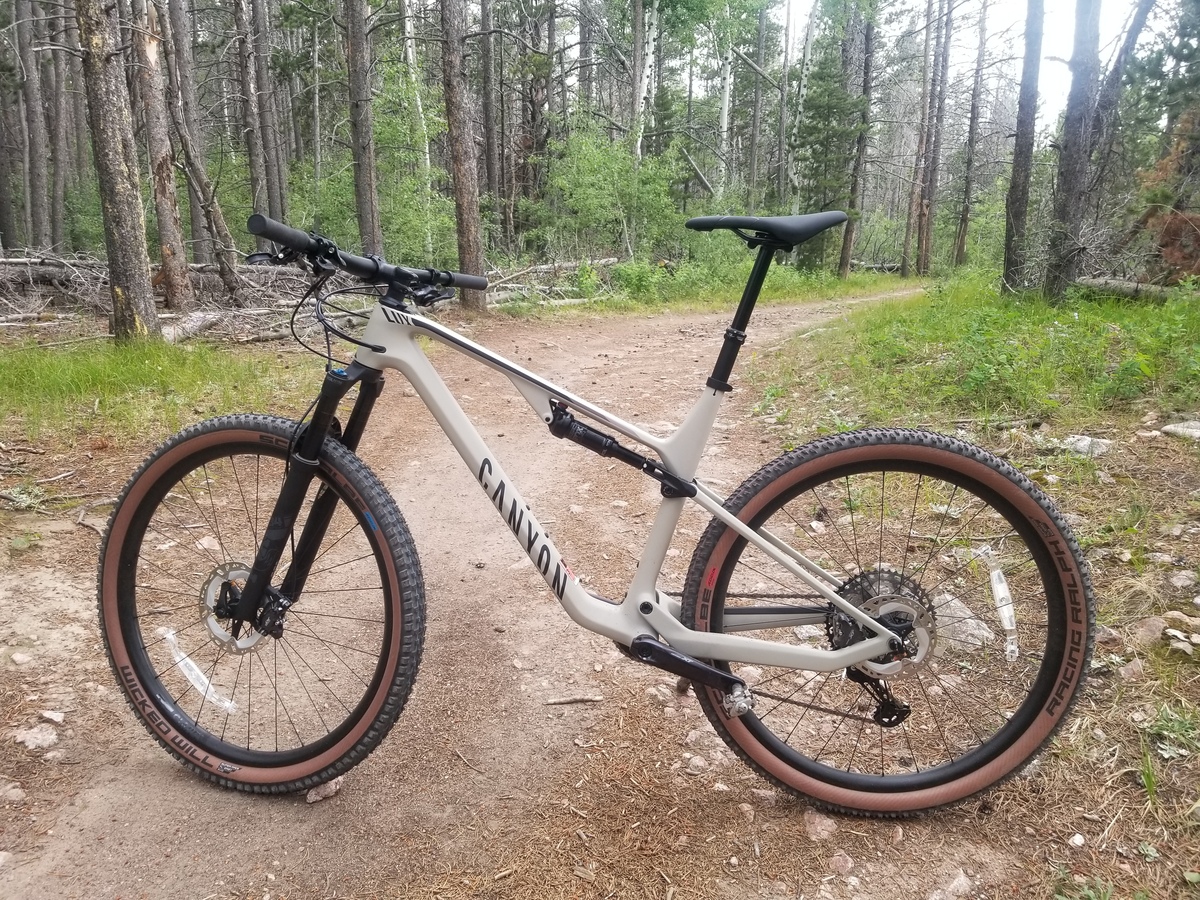 2022 Canyon bicycles Lux Trail CF 7