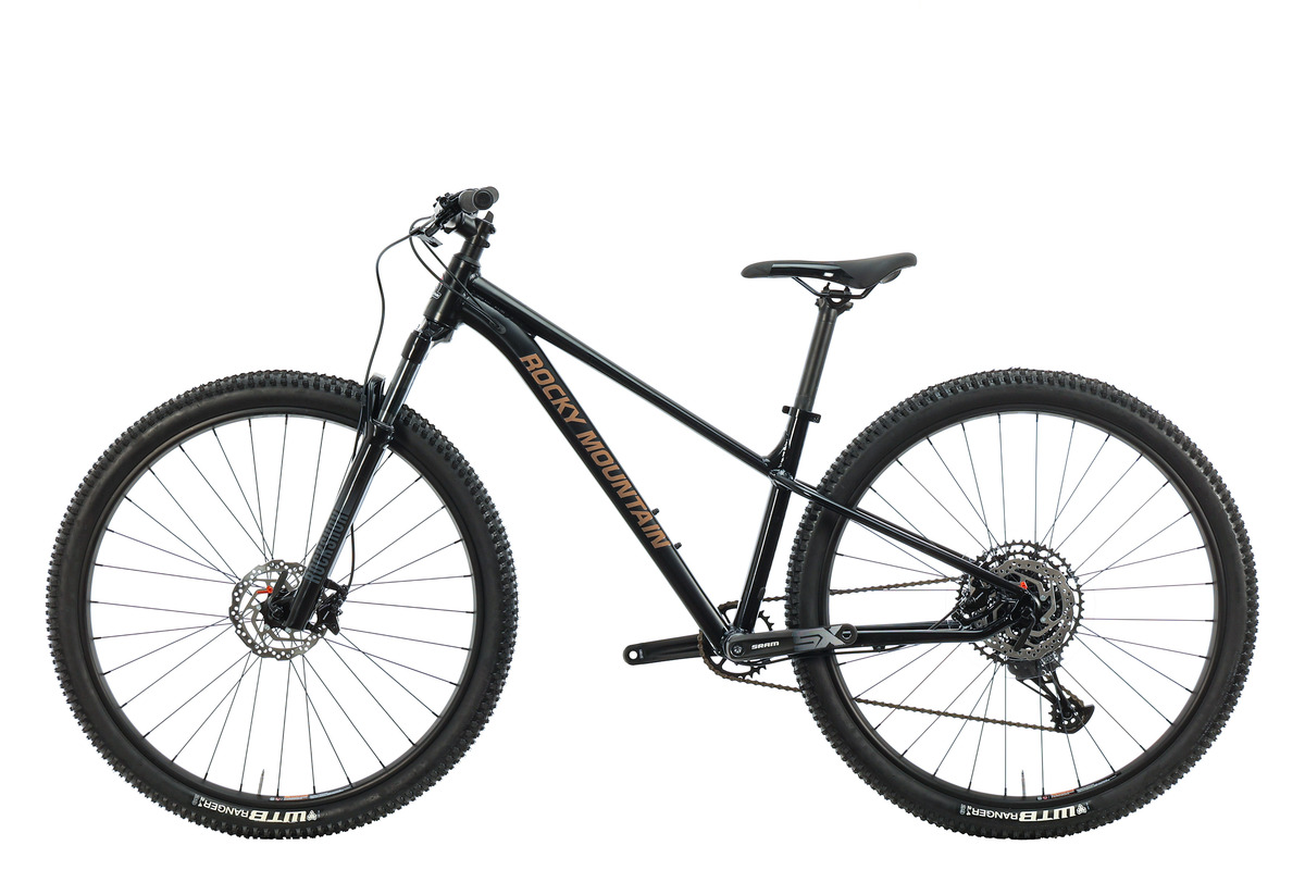 2023 Rocky Mountain Bicycles Fusion 40