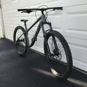 2024 Trek Roscoe 6