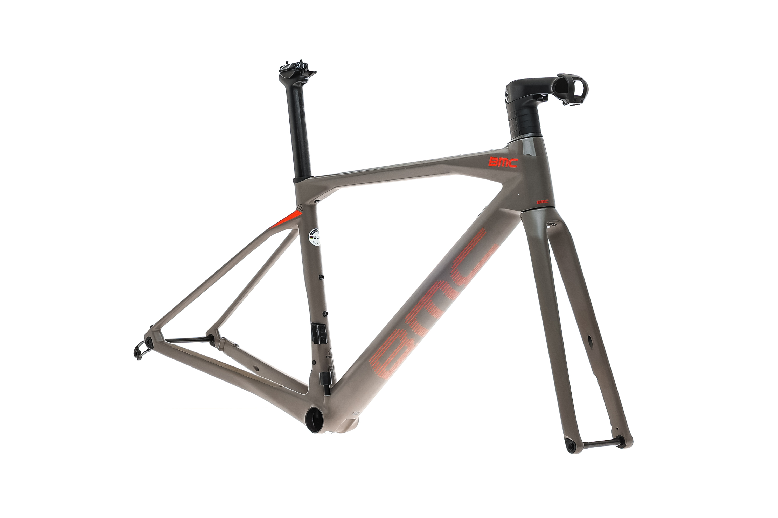 2022 BMC Roadmachine 01 THREE