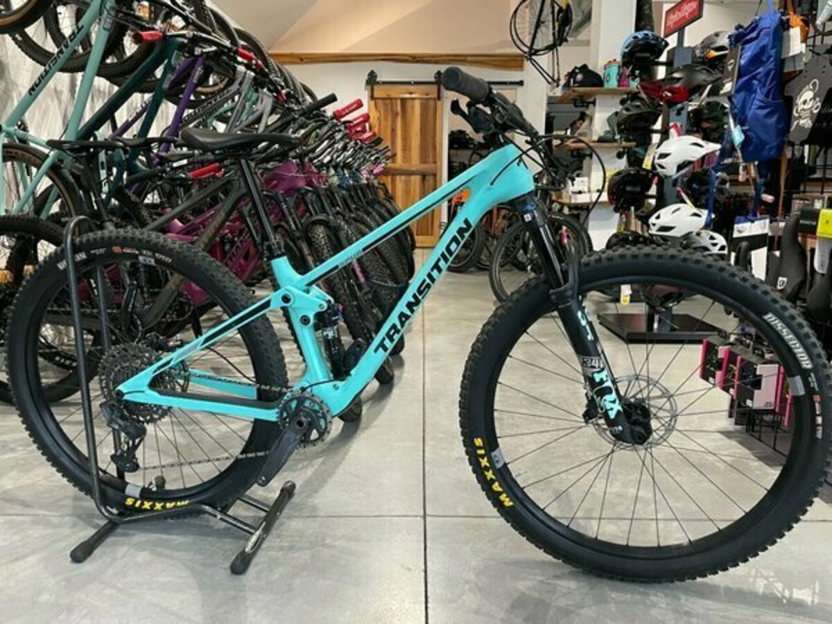 2023 Transition Bikes Spur