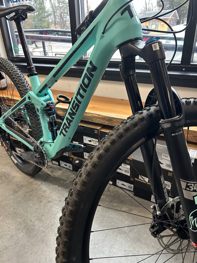 2023 Transition Bikes Spur