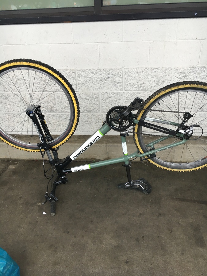 2019 Cannondale F400 All Mountain verso