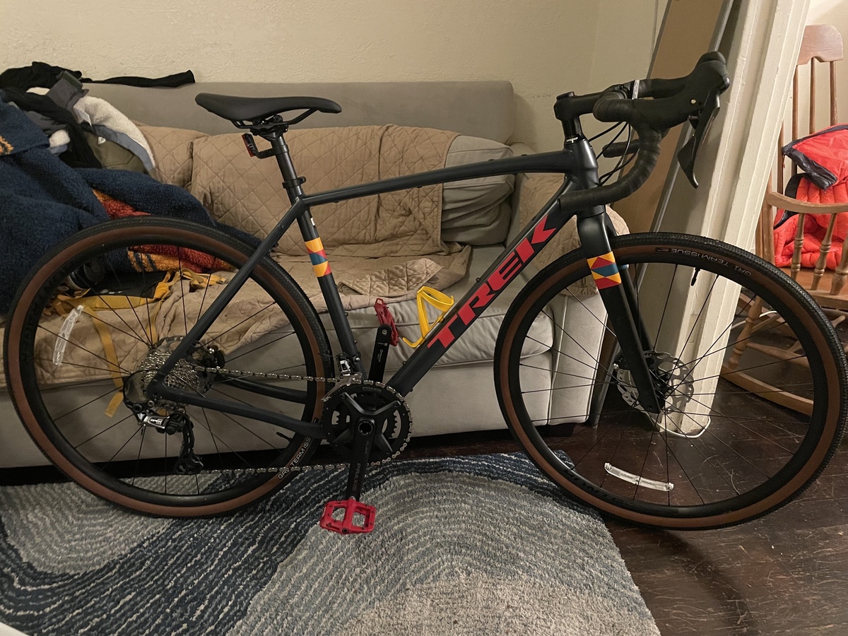 2024 Trek Checkpoint ALR5