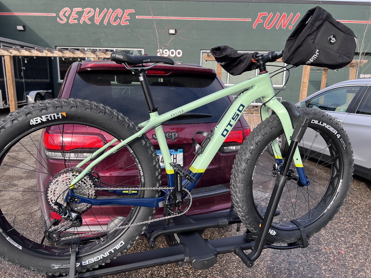 2023 Otso Voytek SLX - Pistachio/Navy