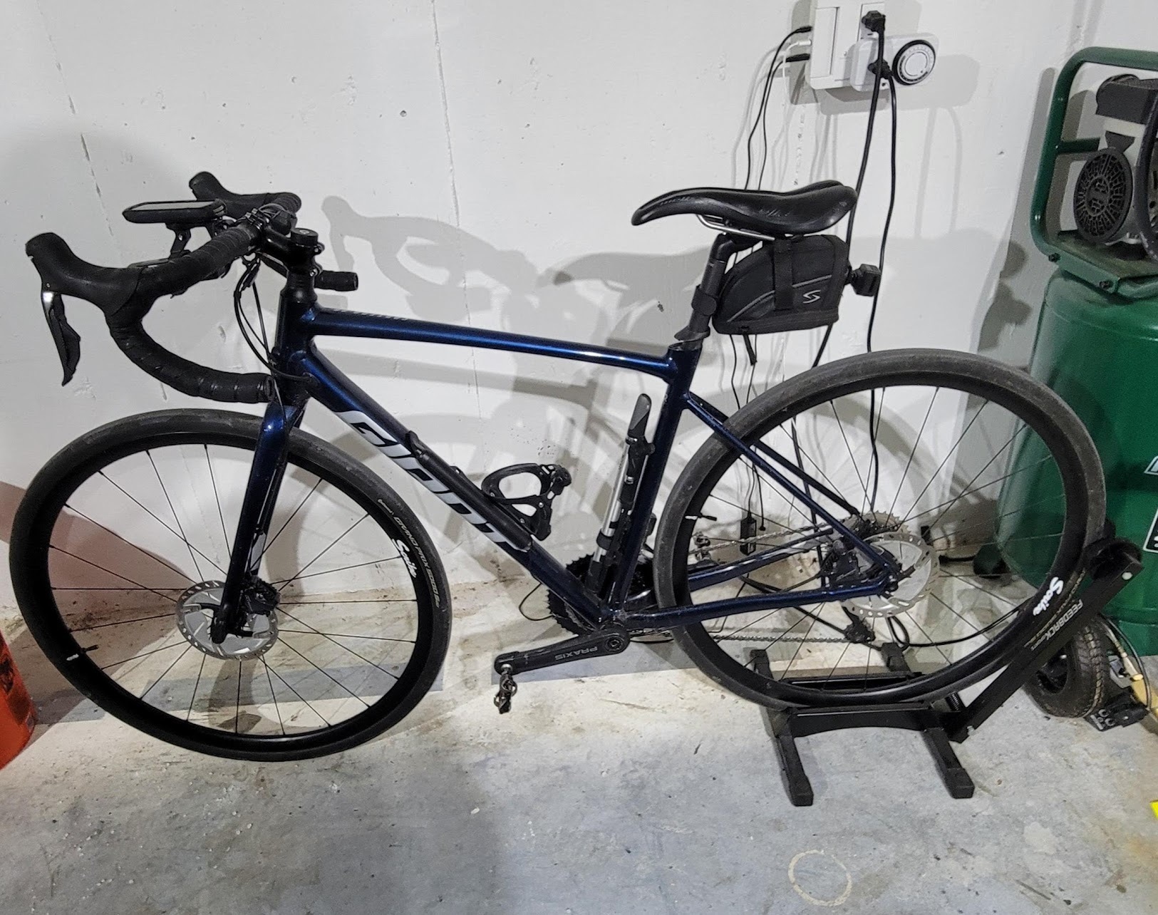 2021 Giant Contend AR 1