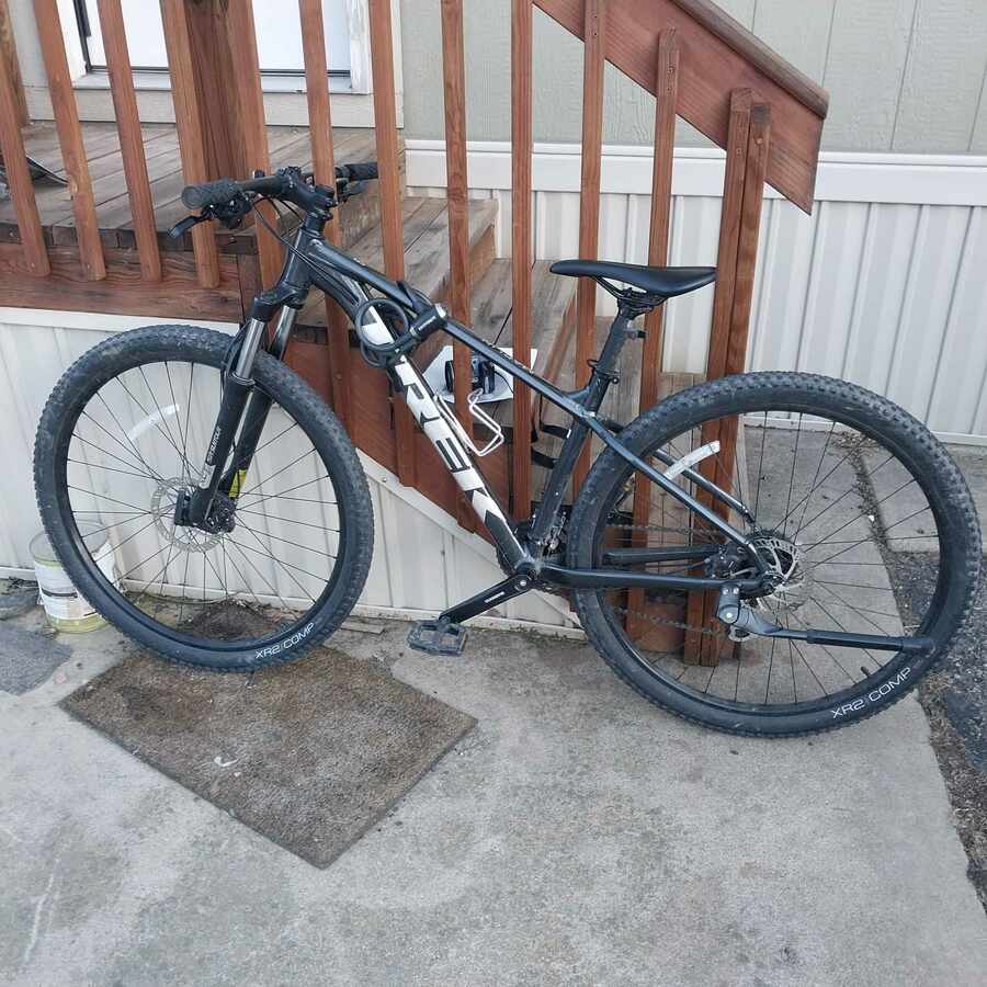 2024 Trek Marlin 5M 29 Lithium Grey Gen 2