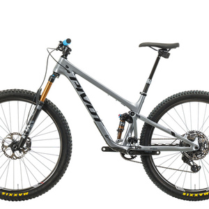 2022 Pivot Trail 429