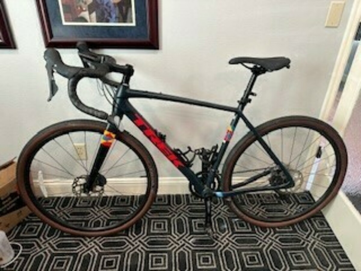 2024 Trek Checkpoint ALR5