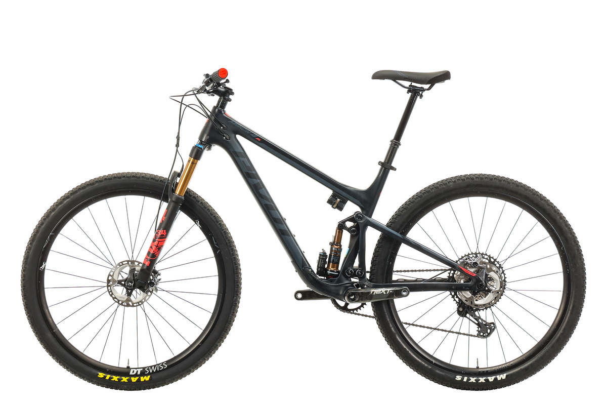 2019 Pivot Mach 4 SL V1
