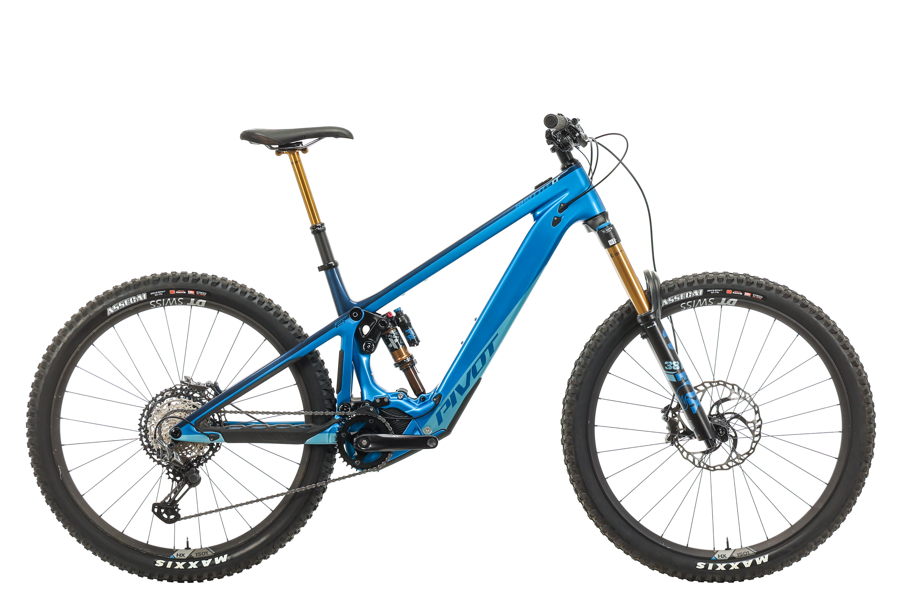 2022 Pivot Shuttle LT