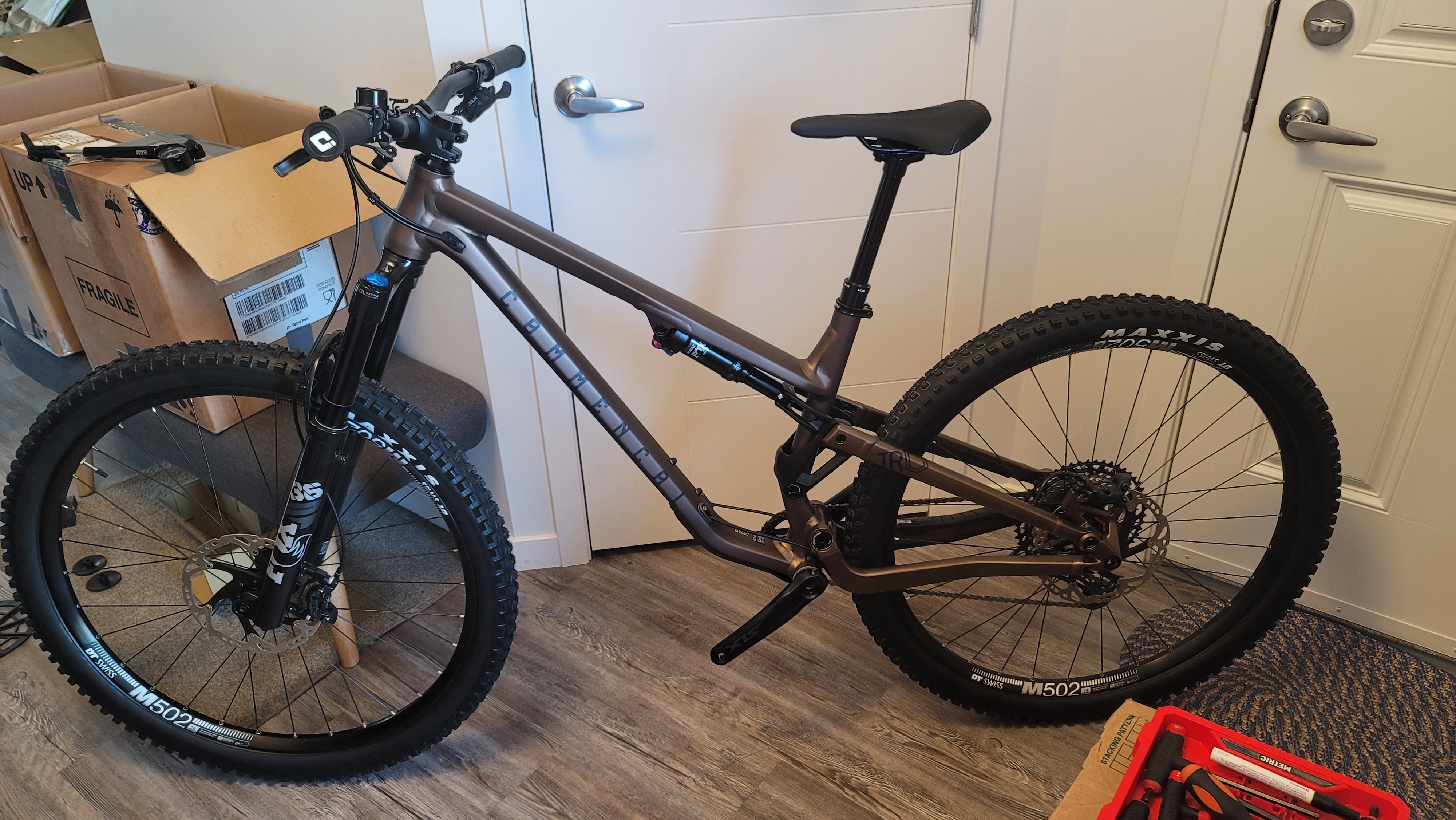 2023 Commencal Bikes META V4 Trail