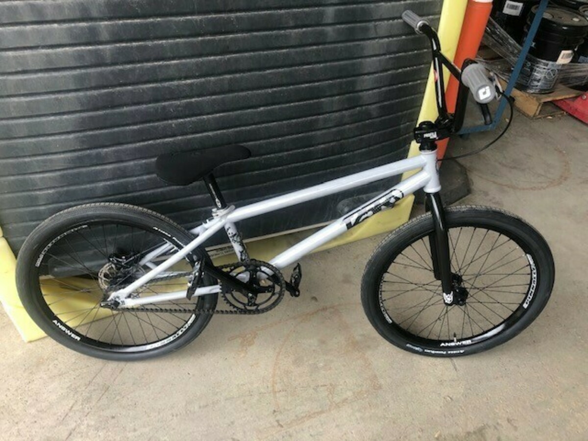 2023 Standard Byke 125R