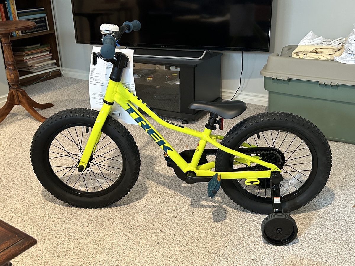 2024 Trek Precaliber 16 Kids Bike Volt