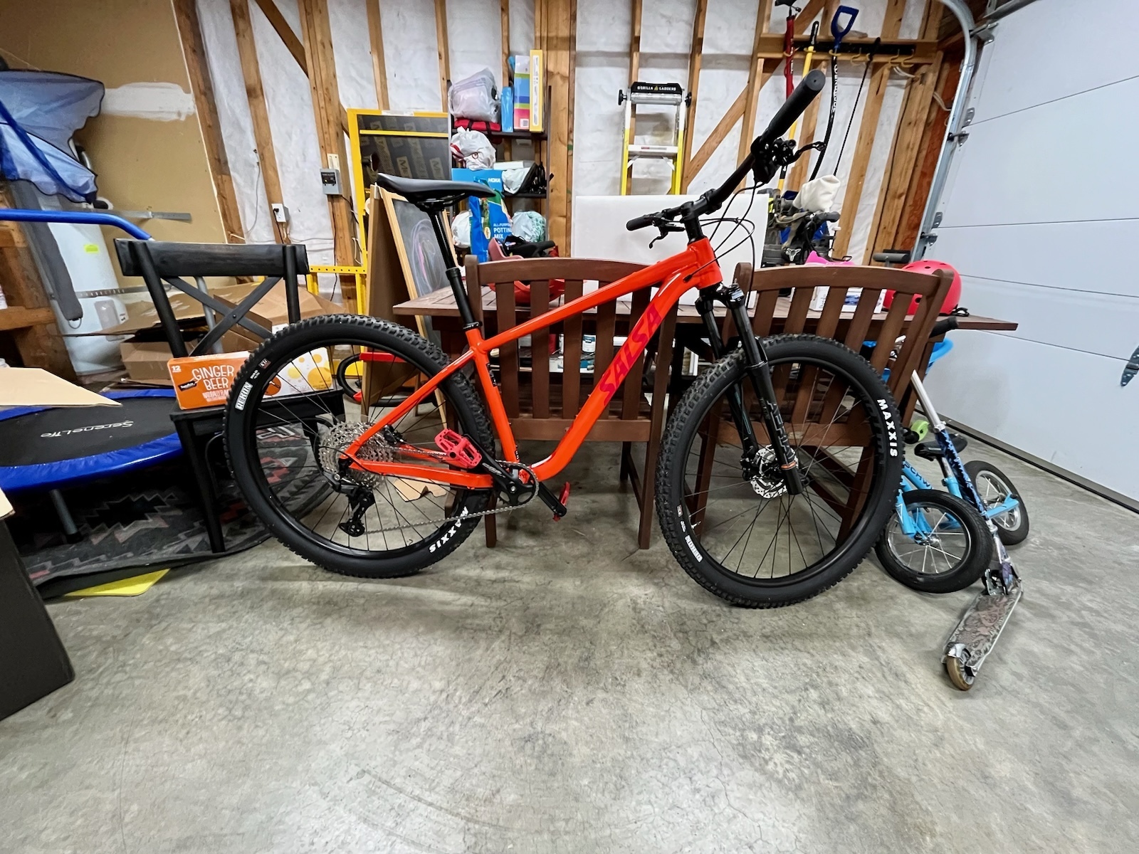 2024 Salsa Rangefinder