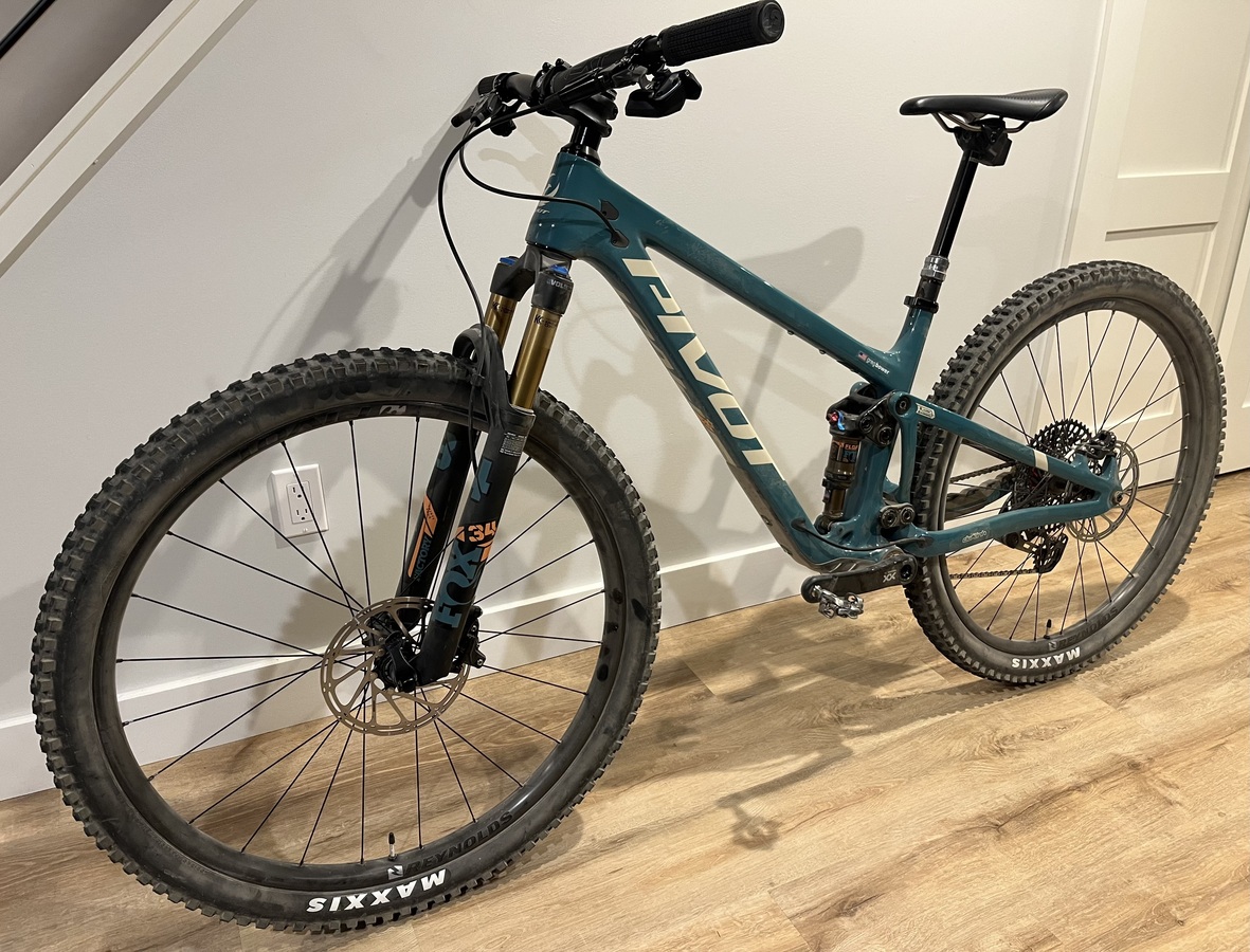 2024 Pivot Trail 429 V3