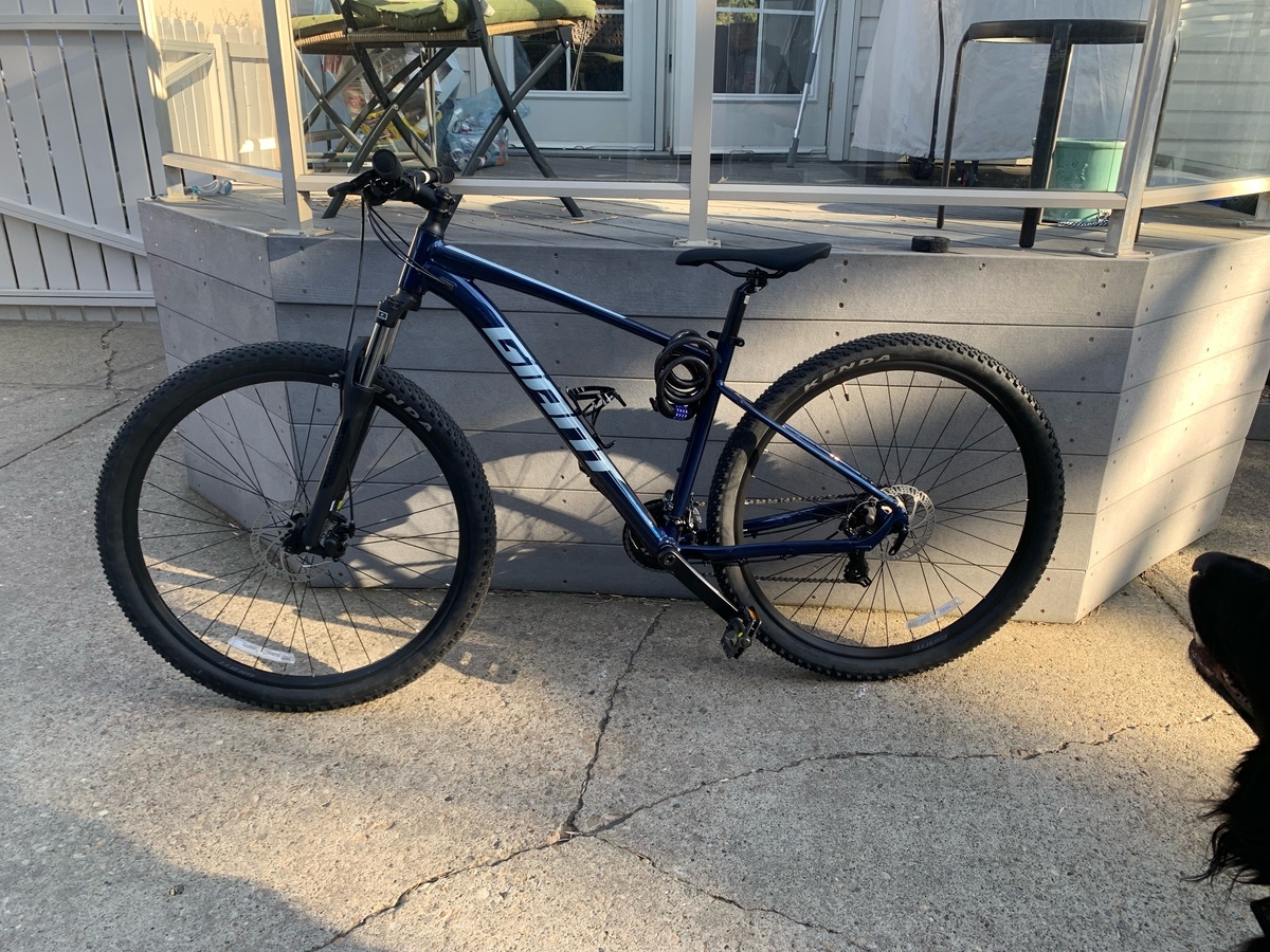 2023 Giant Talon 5 Medium