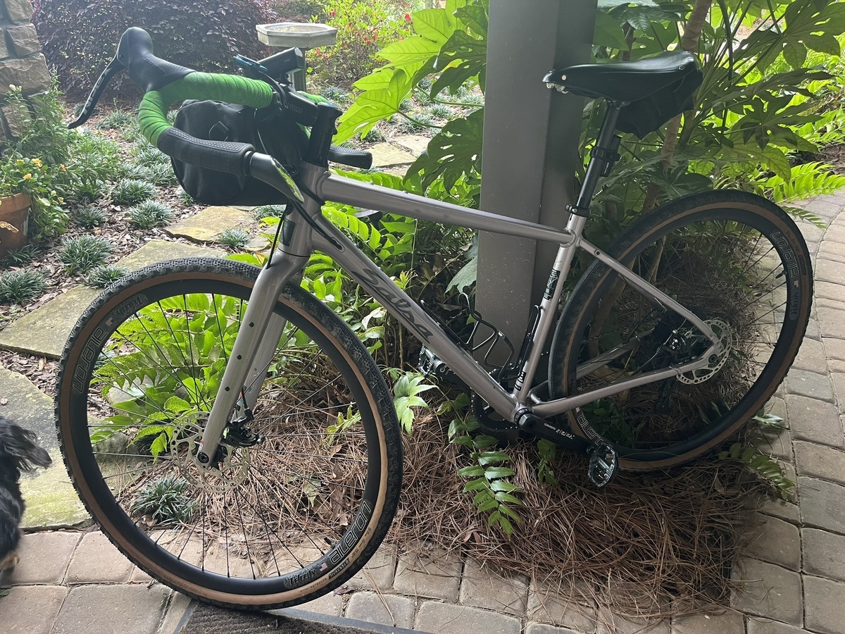 2023 Salsa Journeyer