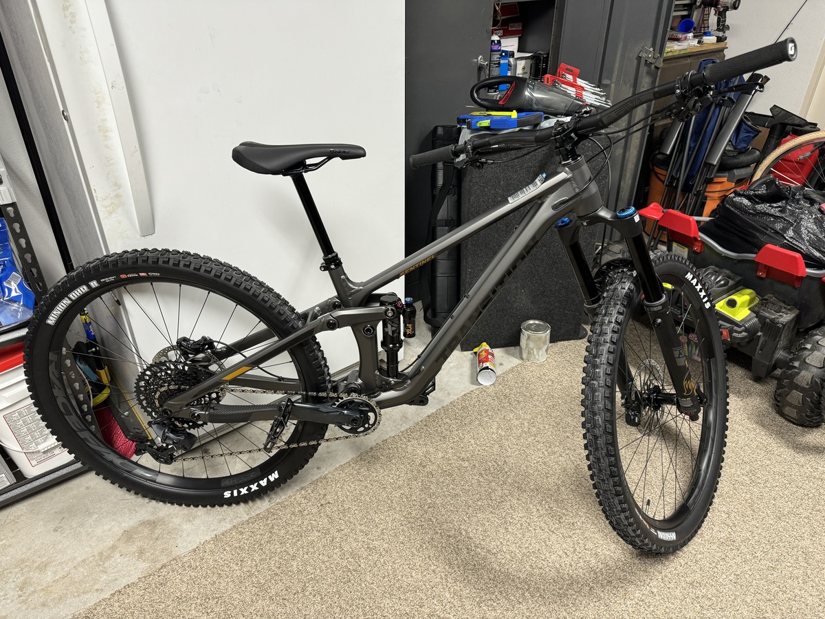 2024 Transition Bikes Sentinel
