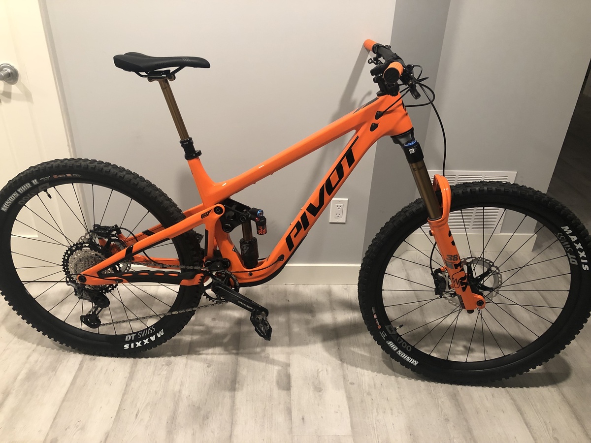 2022 Pivot Firebird Pro