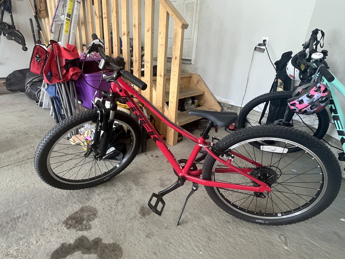 2024 Trek Precaliber 24