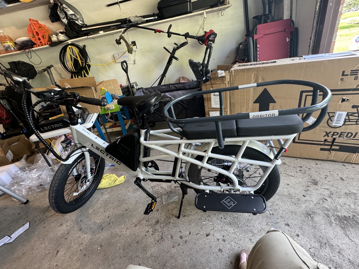2024 Lectric eBikes Xpedition cargo bike rear