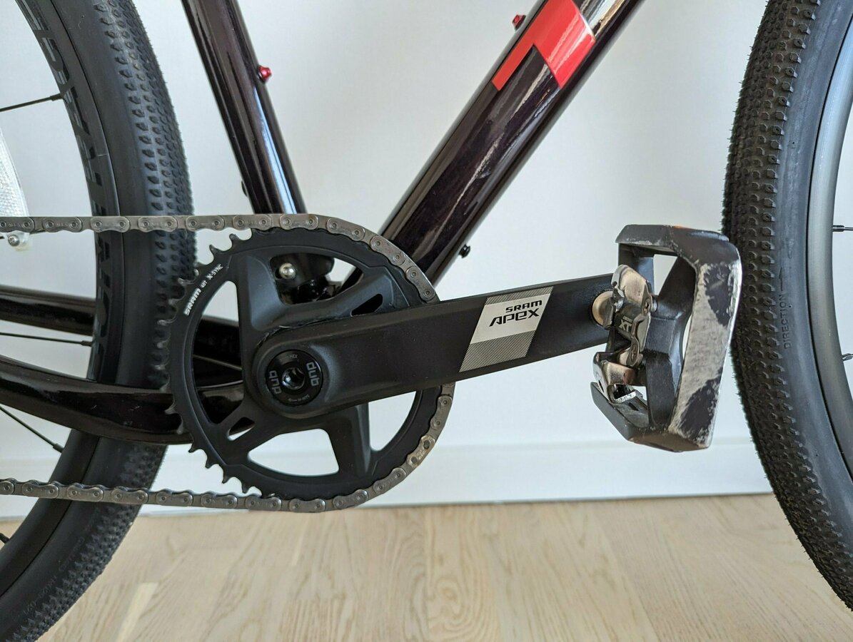 2024 Trek Frame size: 49