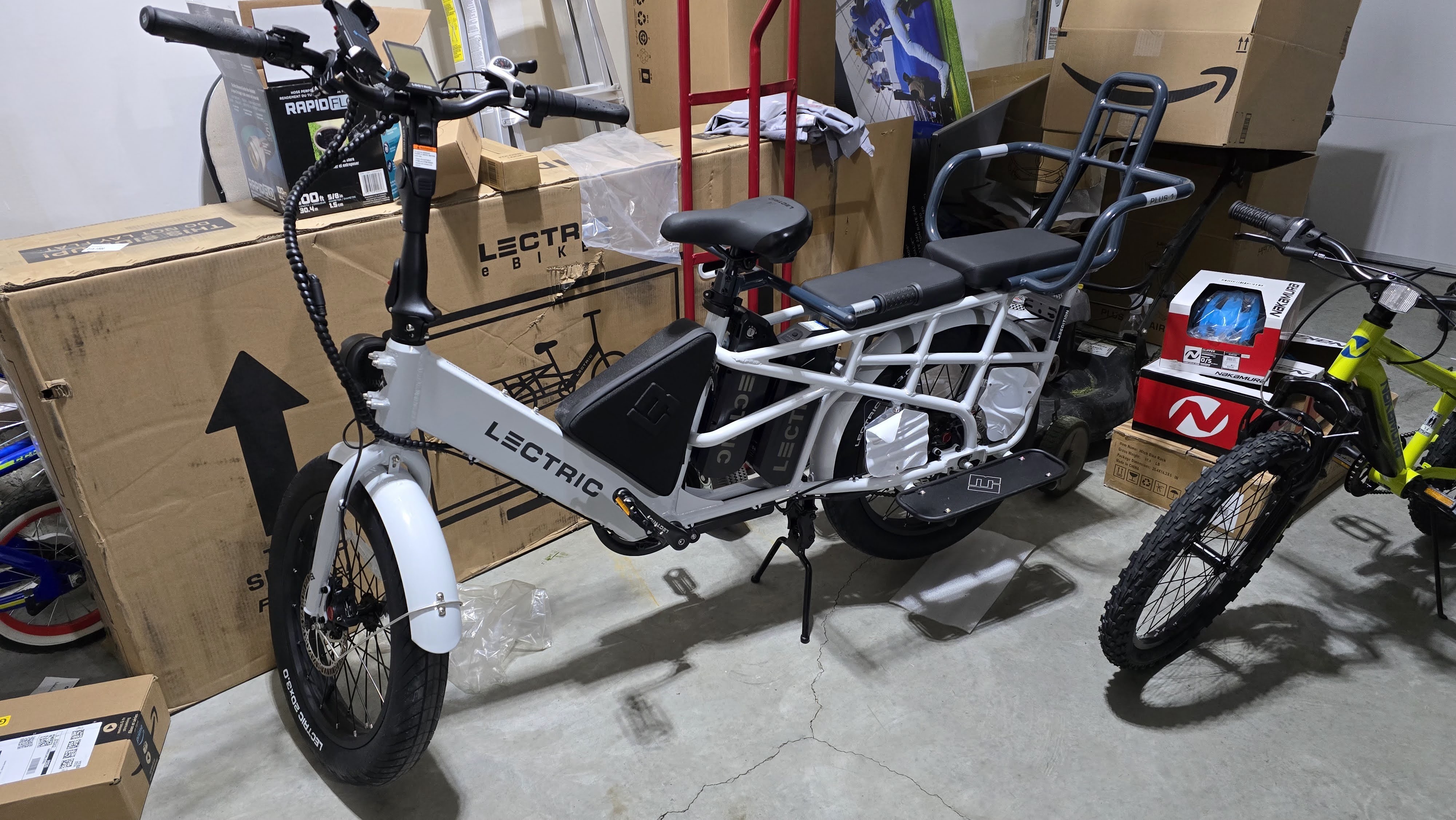 2024 Lectric eBikes XPEDTION cargo bike rear