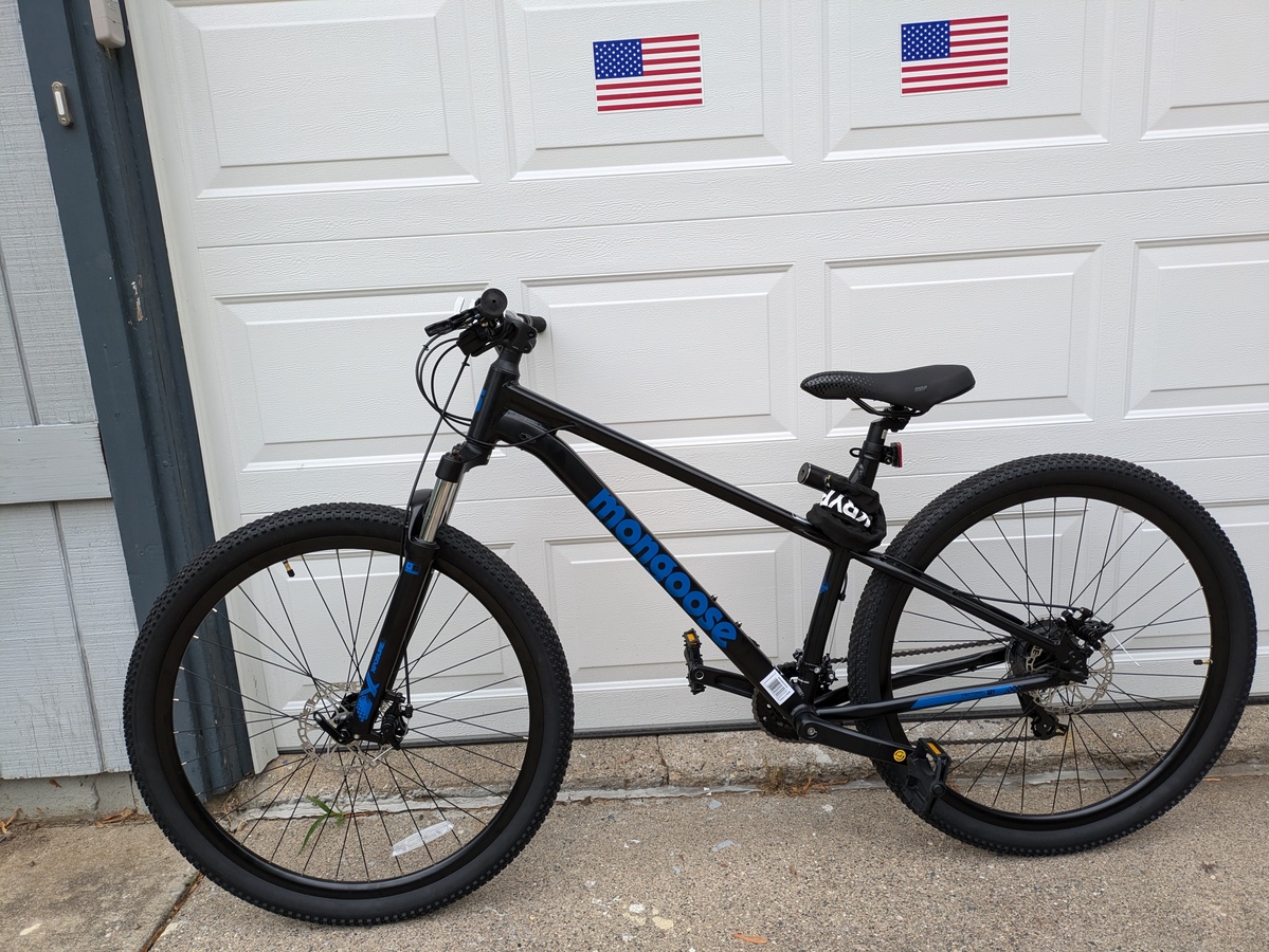 2024 Mongoose Switchback Comp
