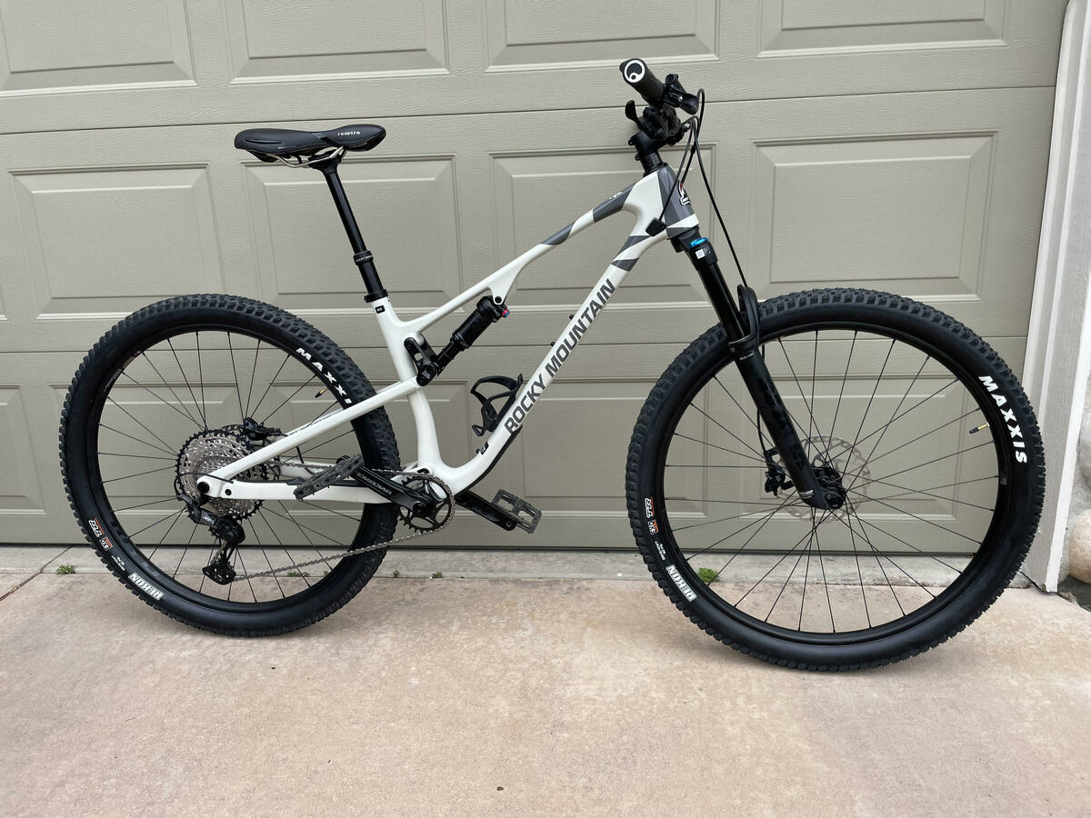 2024 Rocky Mountain Bicycles Element C50