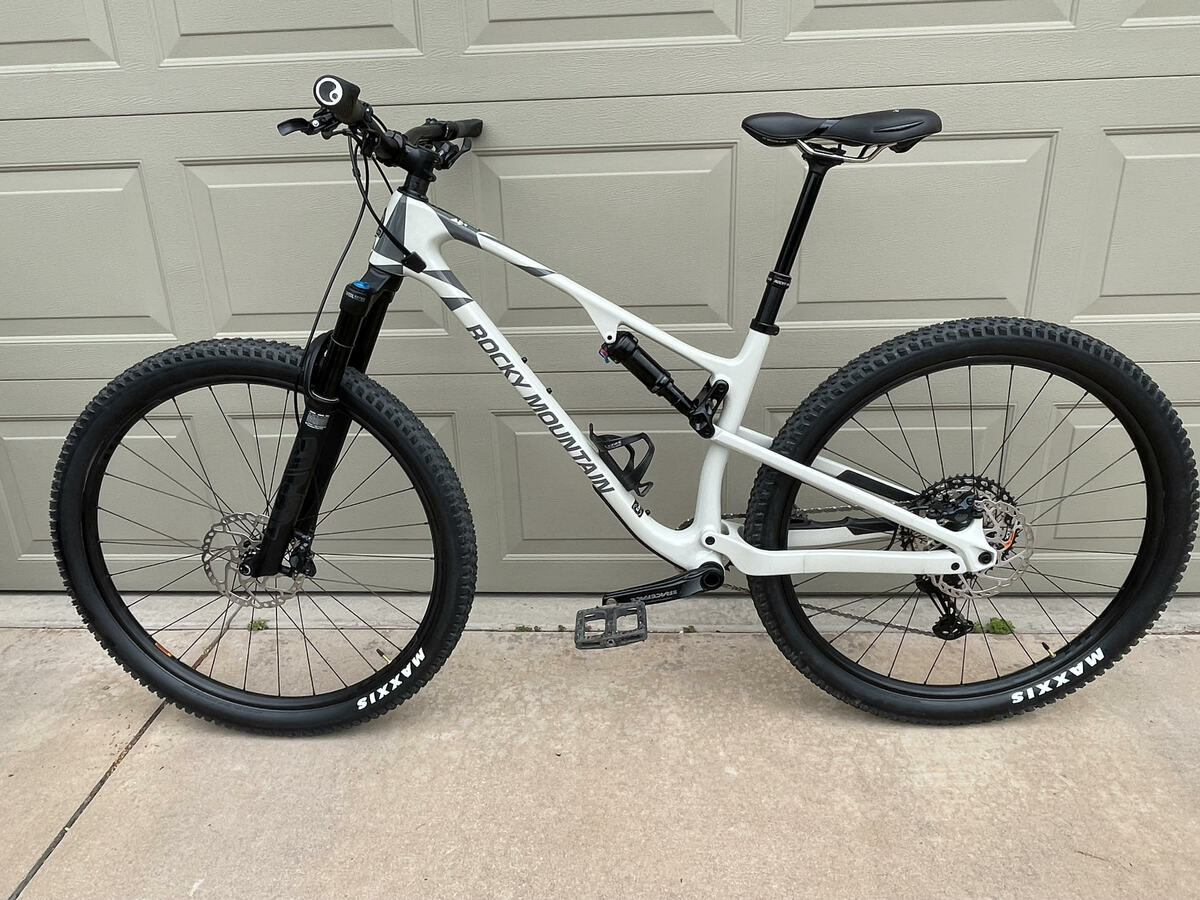 2024 Rocky Mountain Bicycles Element C50