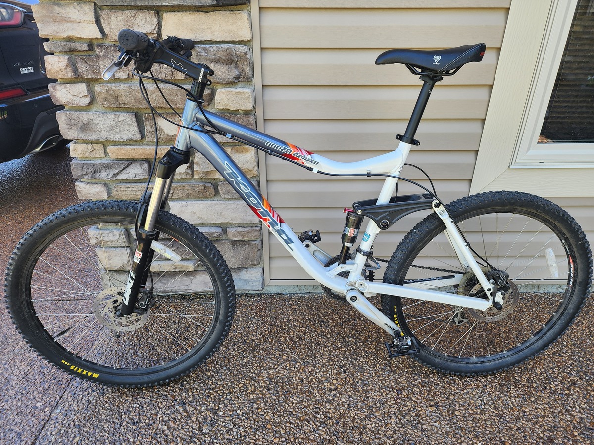 2009 Kona One20 Deluxe
