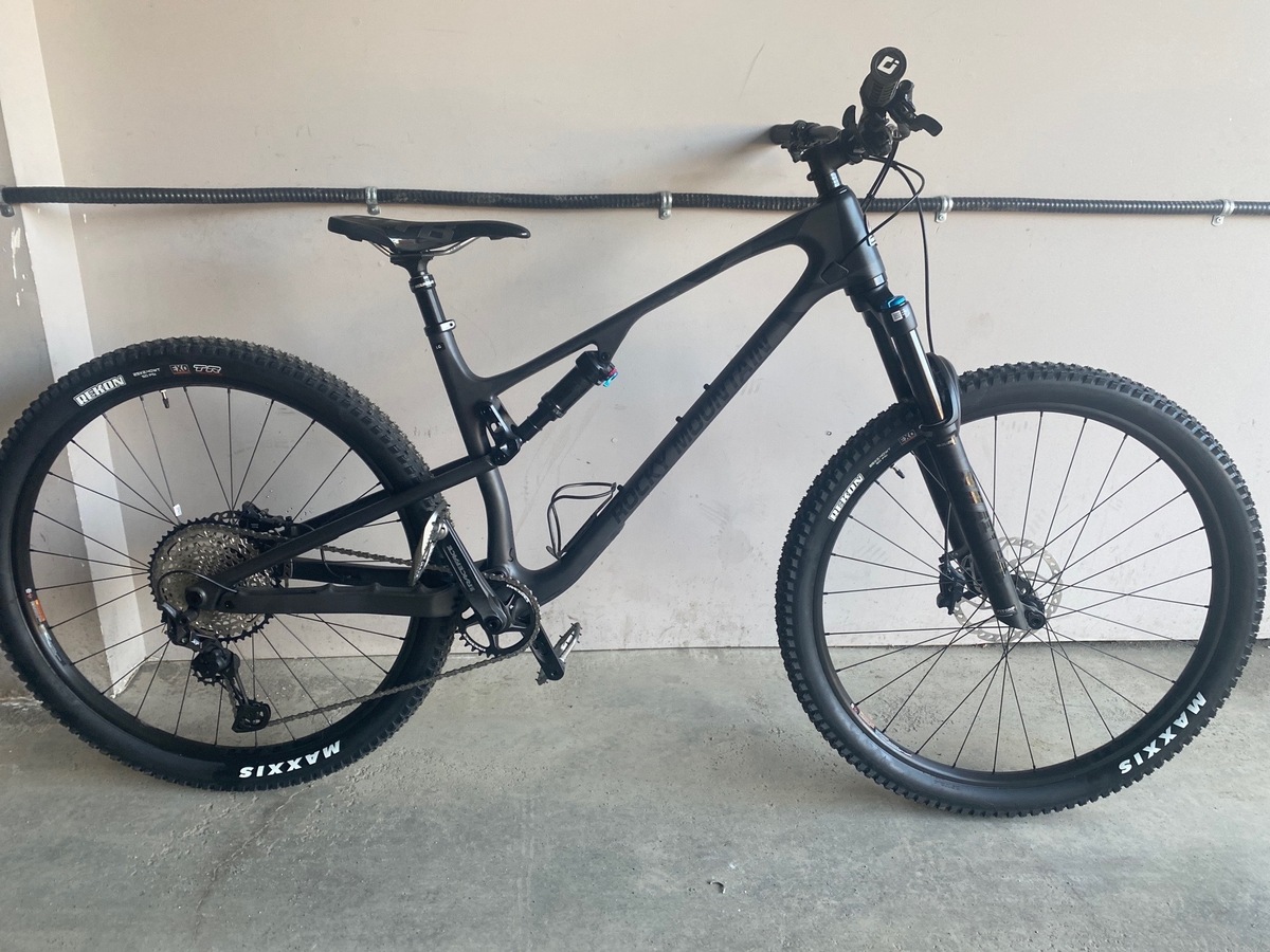 2022 Rocky Mountain Bicycles Element C50