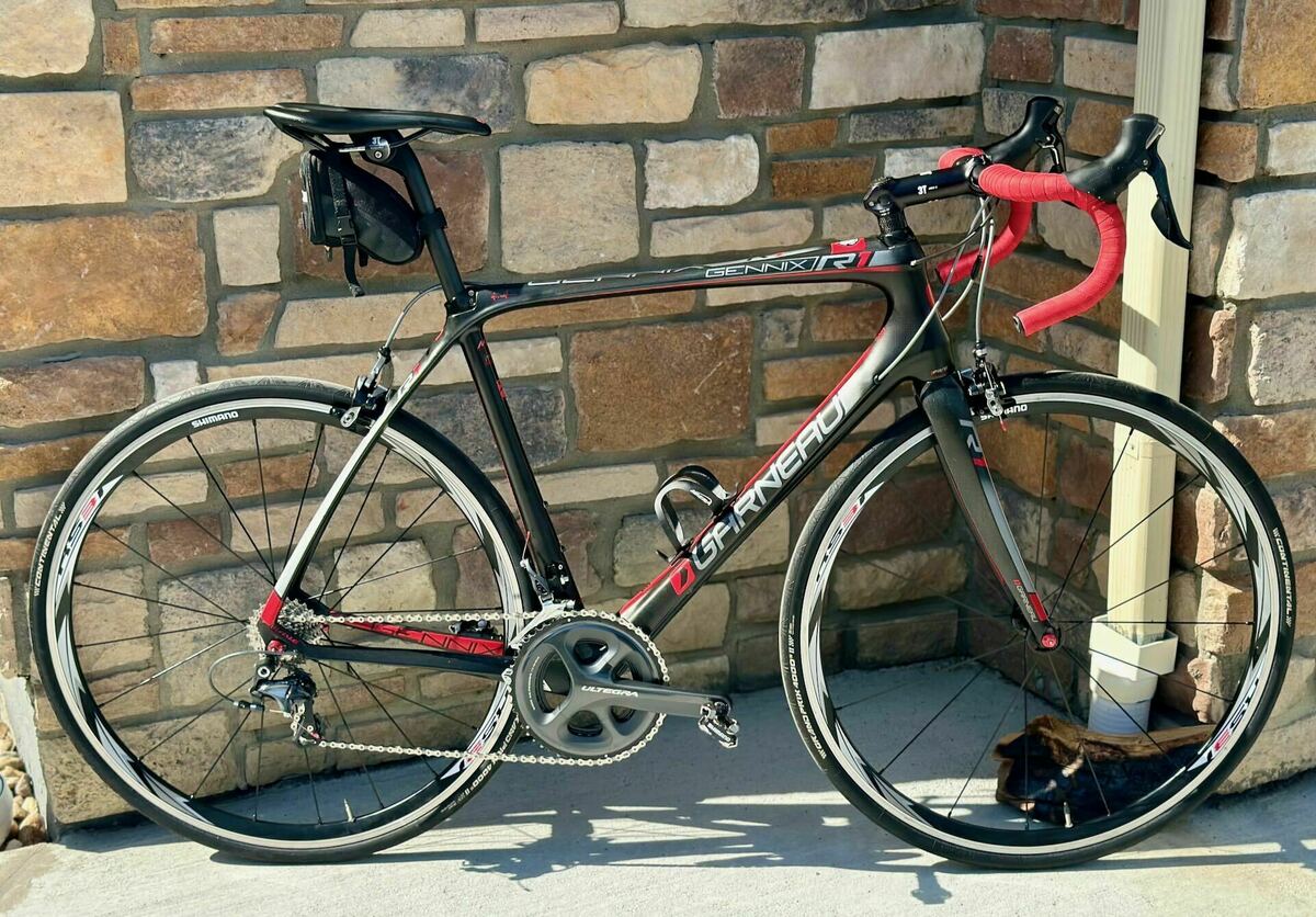2016 Louis Garneau Gennix r1