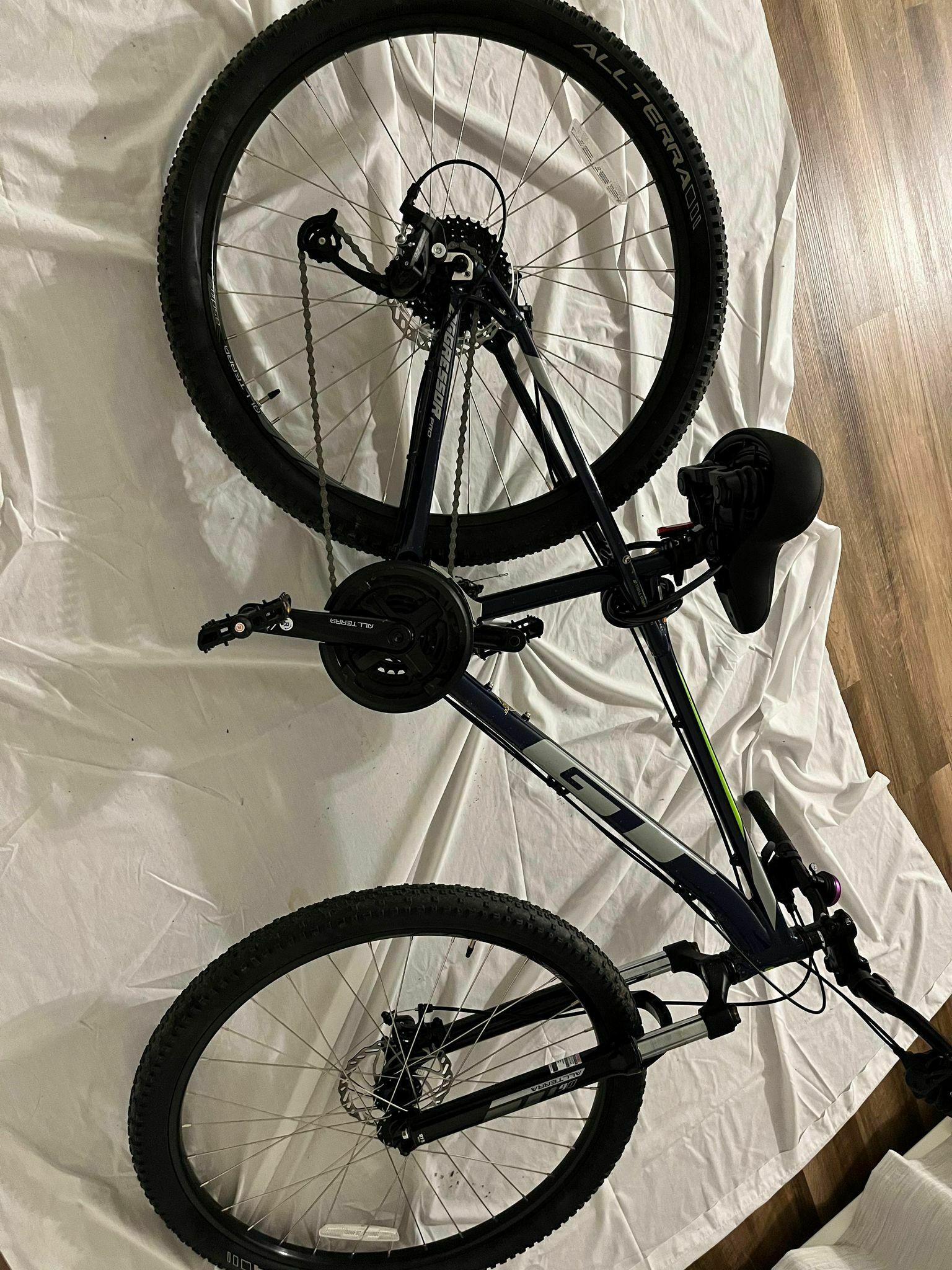 GT Bicycles AGGRESSOR PRO (Q121) DKB