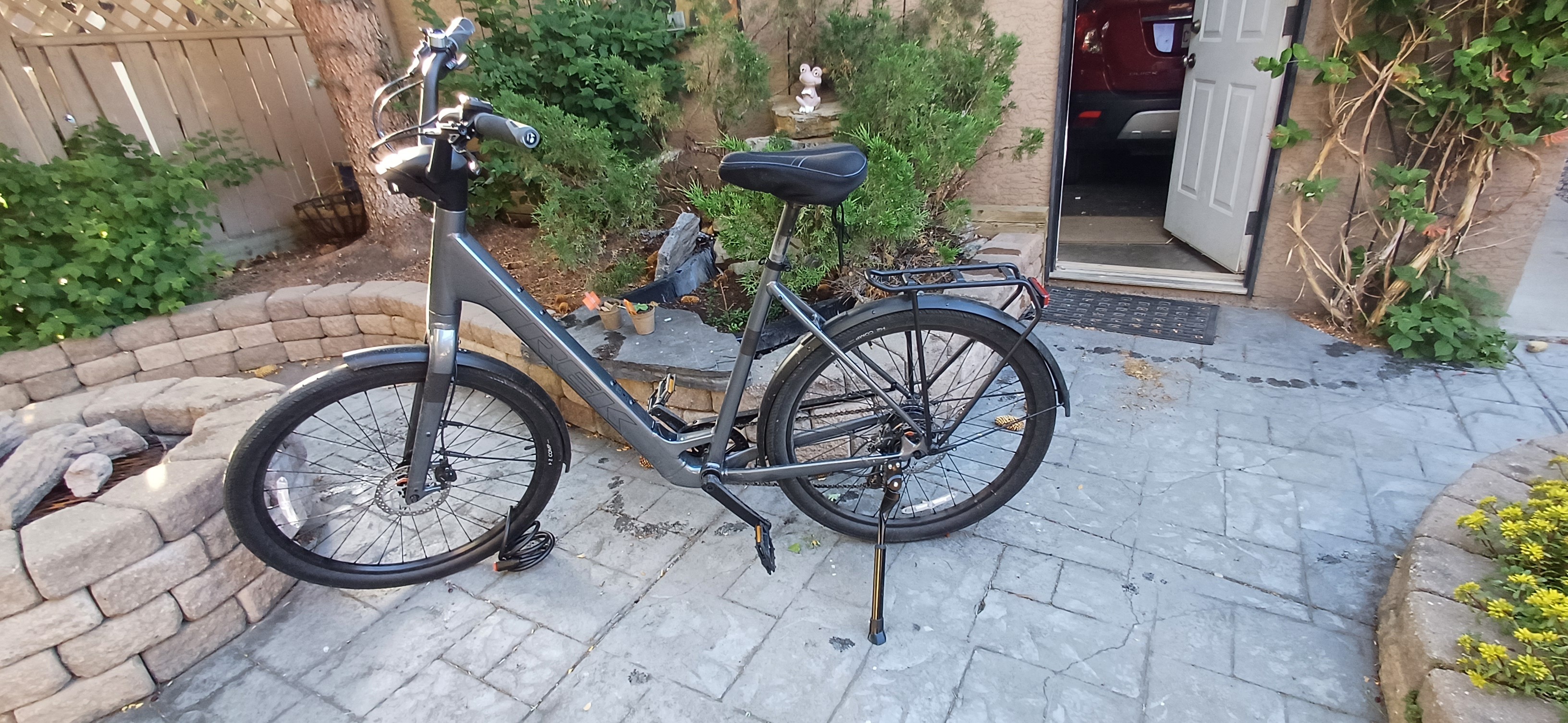 2024 Trek STEP THROUGH