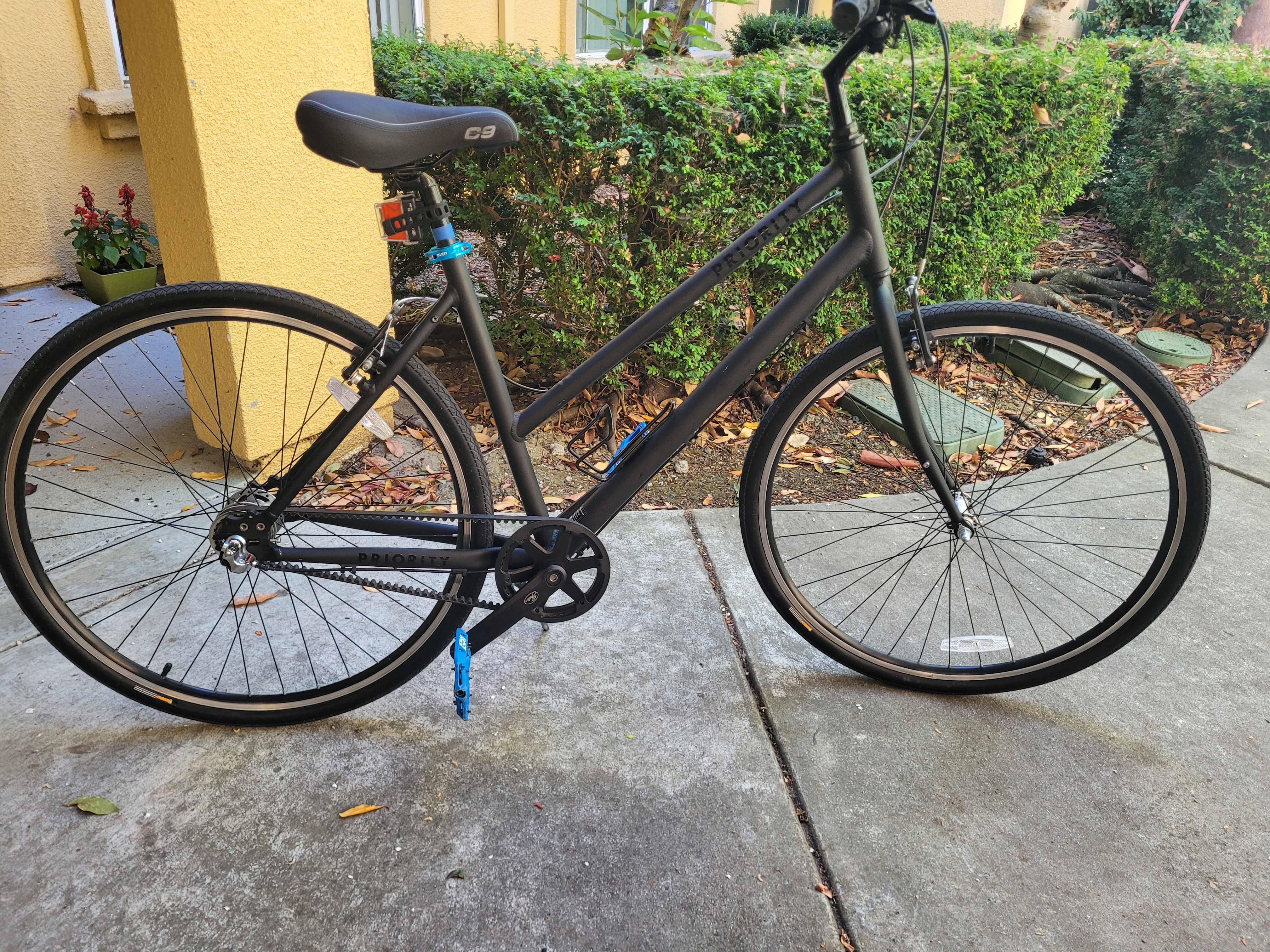Priority Bicycles Classic Plus Gotham Edition