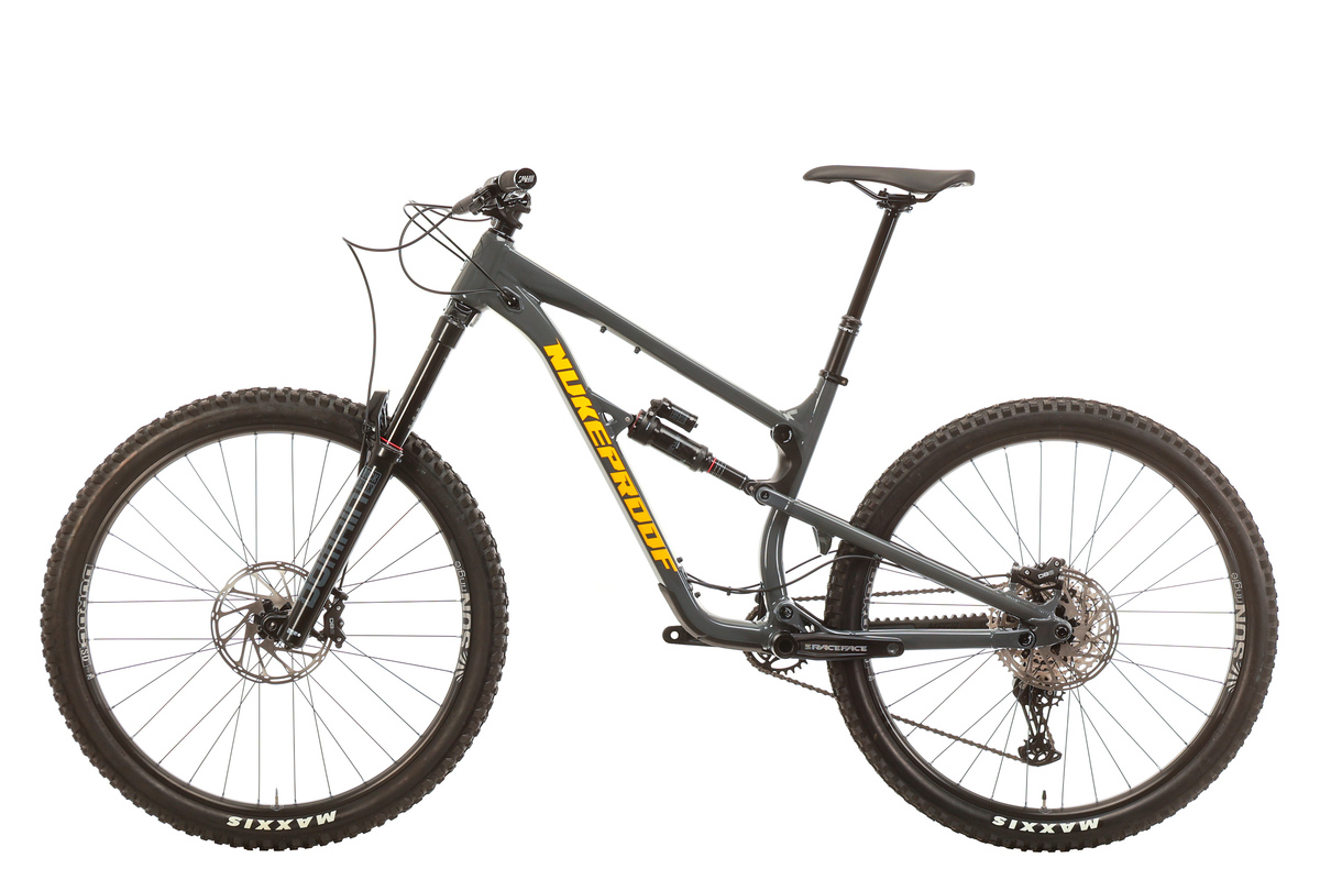 2022 Nukeproof Mega