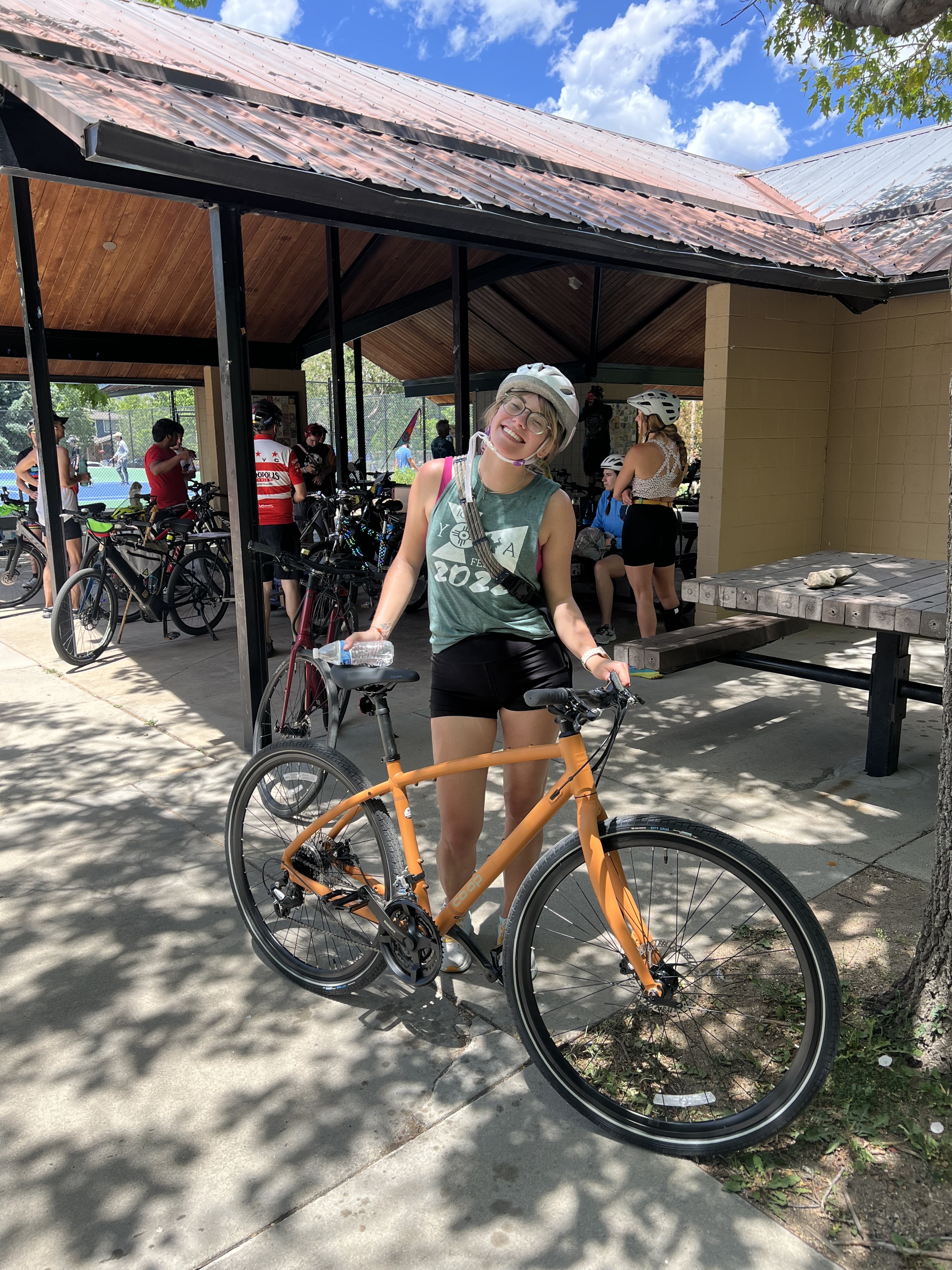 2024 REI Co-op City 1.1 Bi