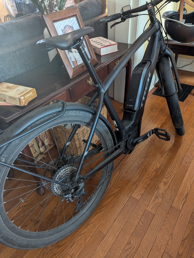 2019 Trek Super Commuter +7