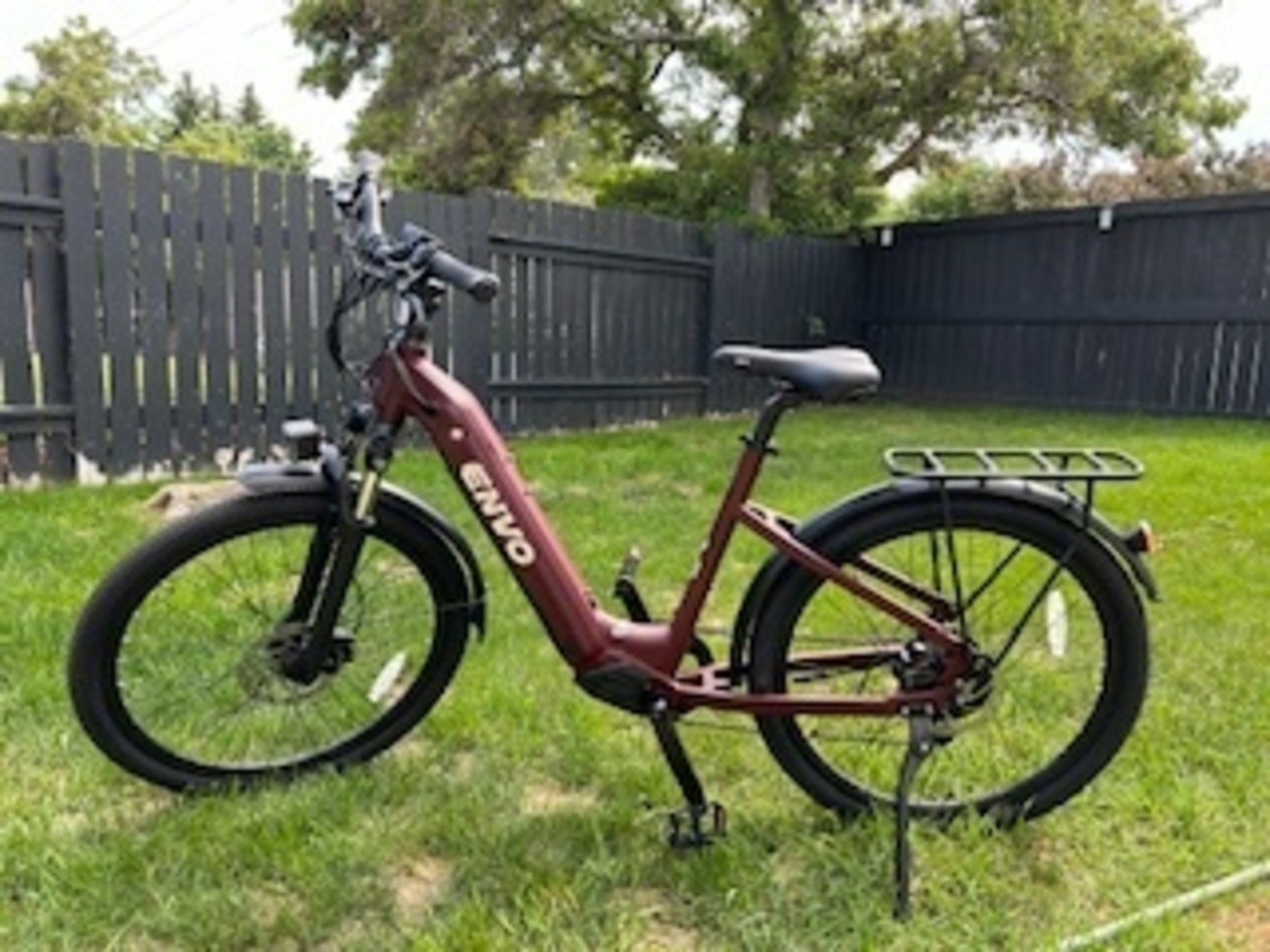 2024 Envo ST50 Large (Maroon)