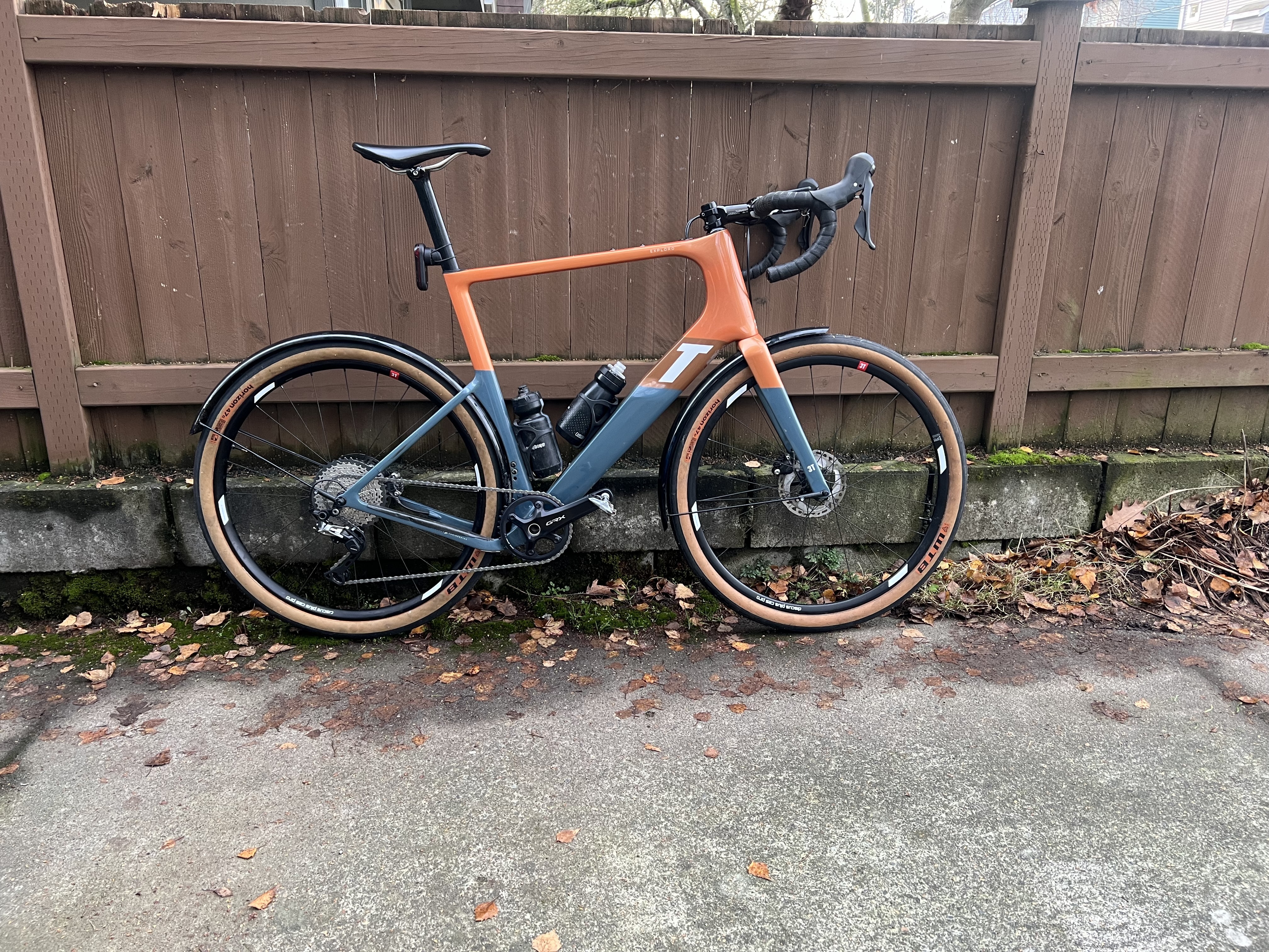 2021 3T Exploro