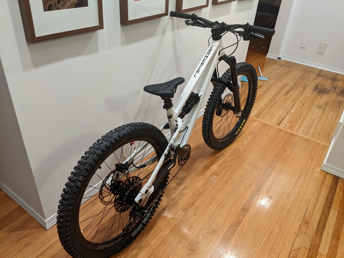 2024 Commencal Bikes Clash 24