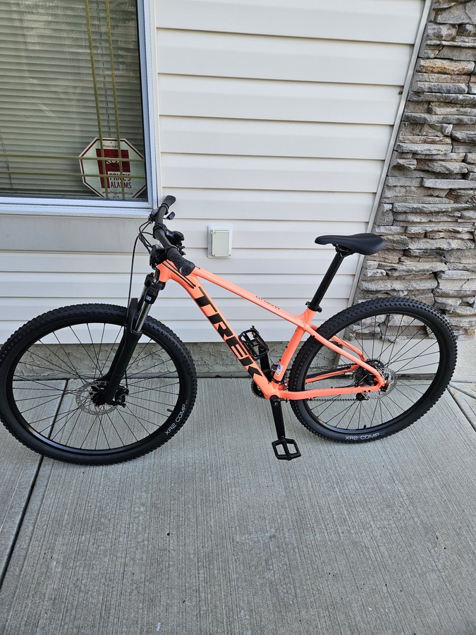 2024 Trek Marlin 4 (Gen 2) Hardtail Mountain Bi...