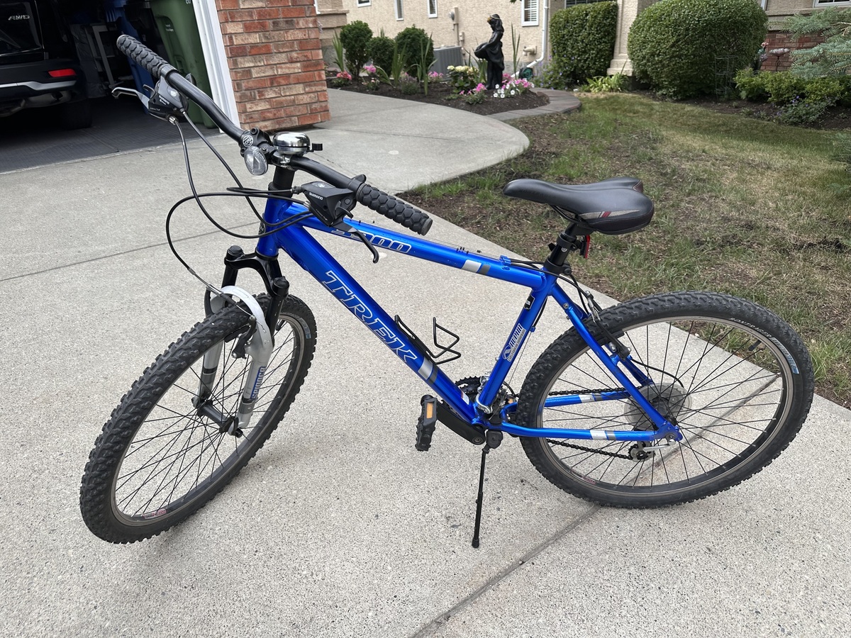 Trek 3900