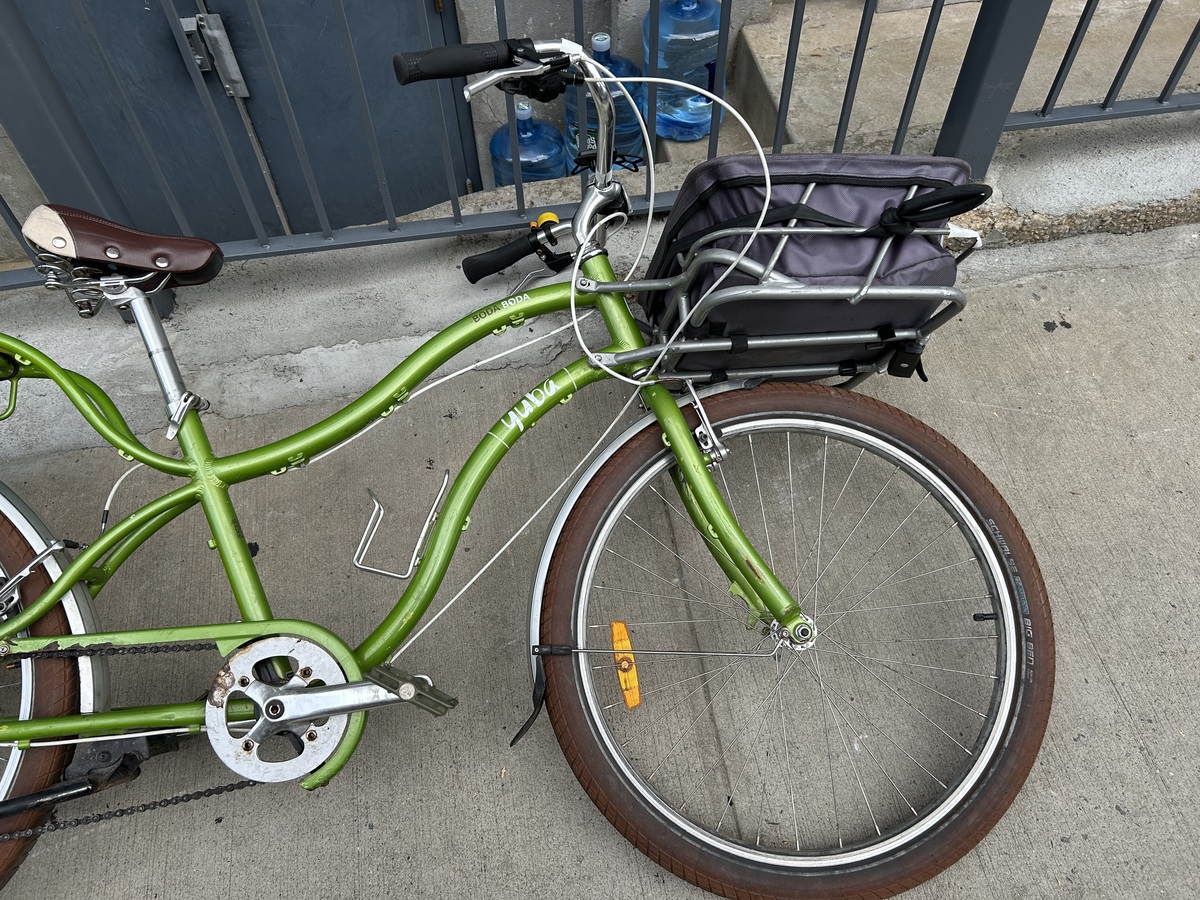 Yuba Boda Boda cargo bike rear