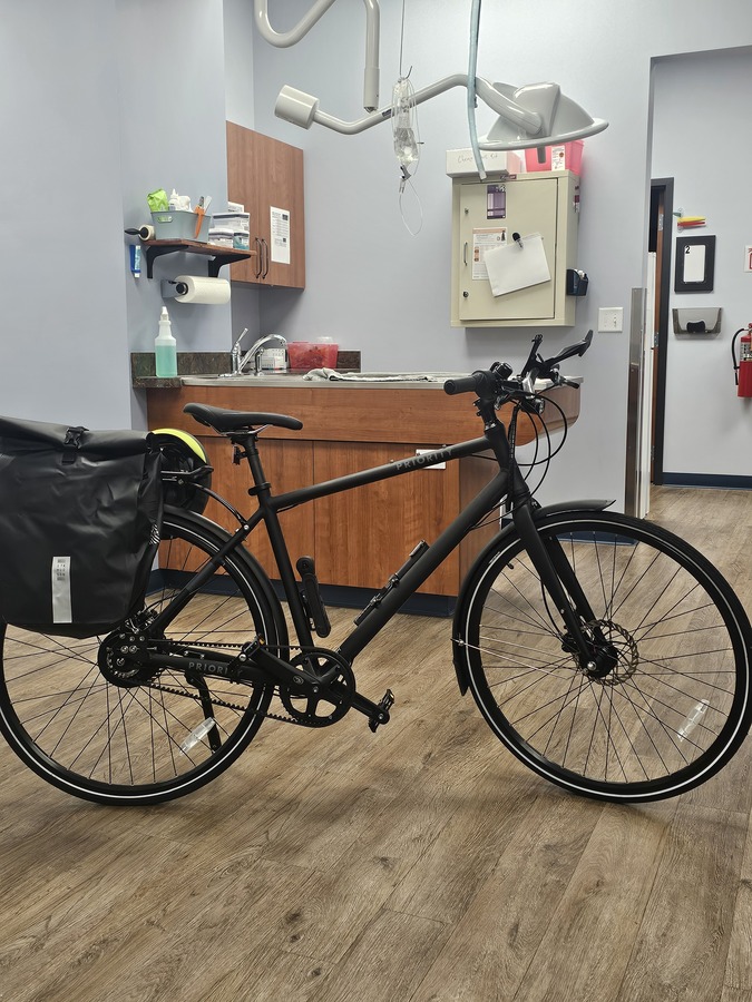 2024 Priority Bicycles Continuum Onyx