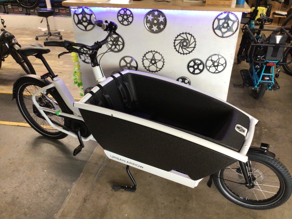 2024 Urban Arrow Performance Family